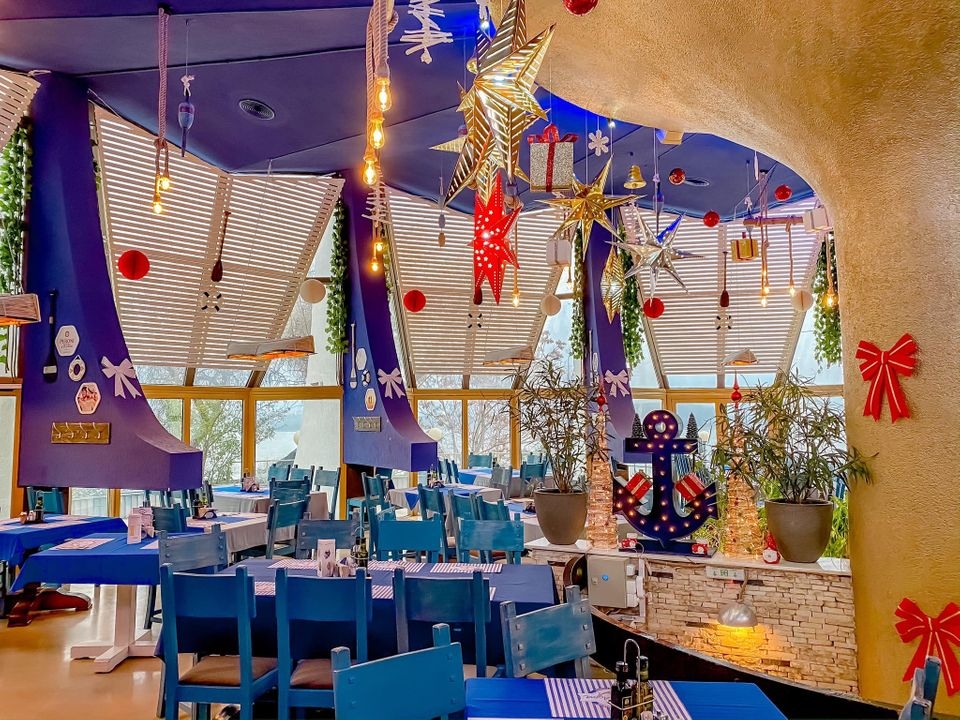 Restaurant in Galati cu specific pescaresc, fructe de mare | Blue Acqua